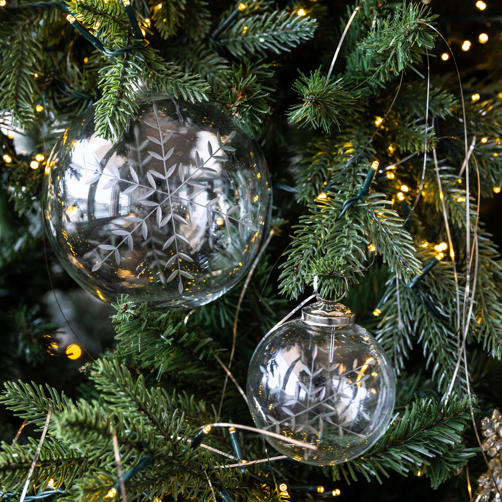 Snowflake Etched Glass Ornaments | Christmas Baubles